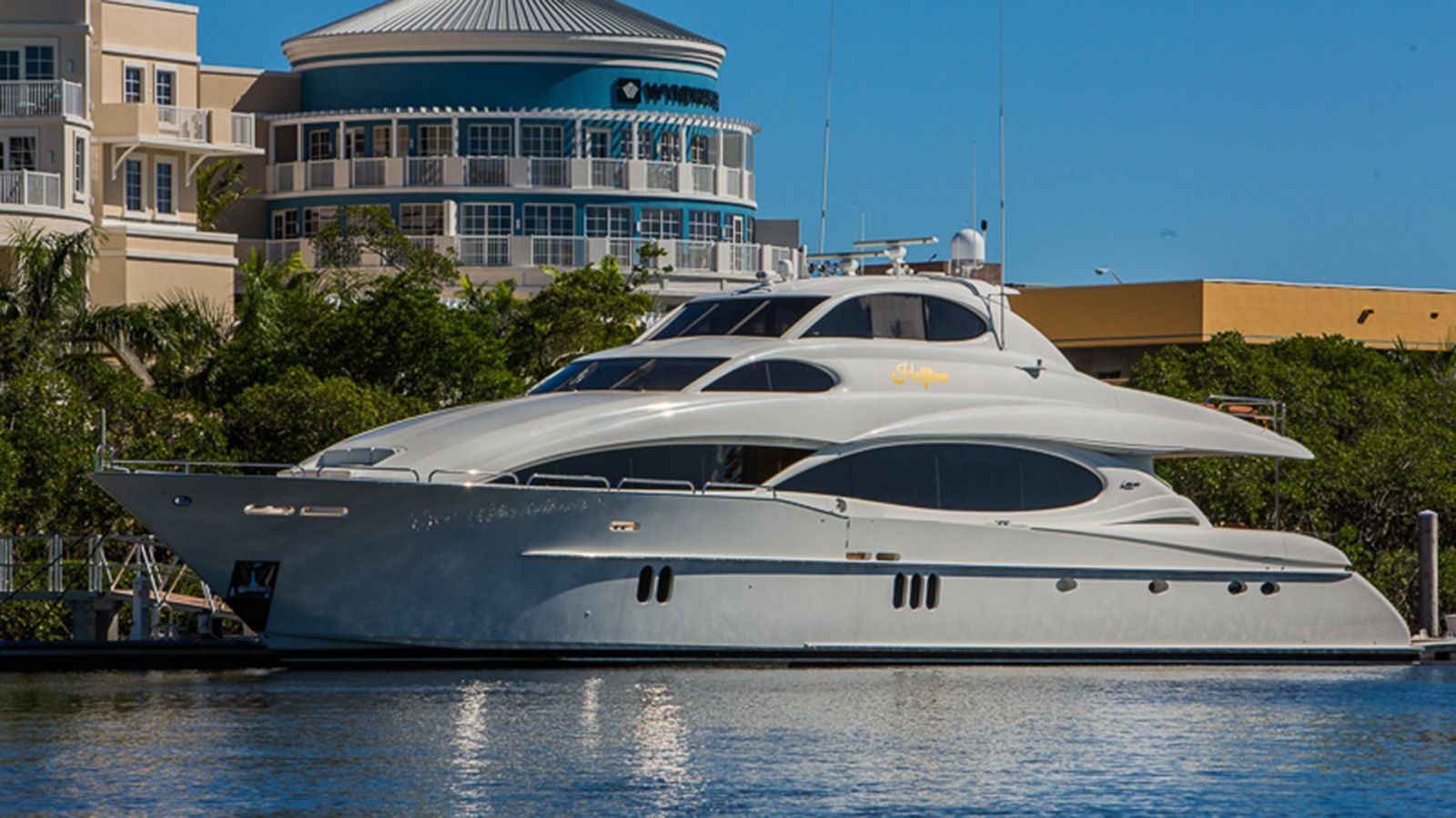 Lazzara motor yacht The Beeliever for sale